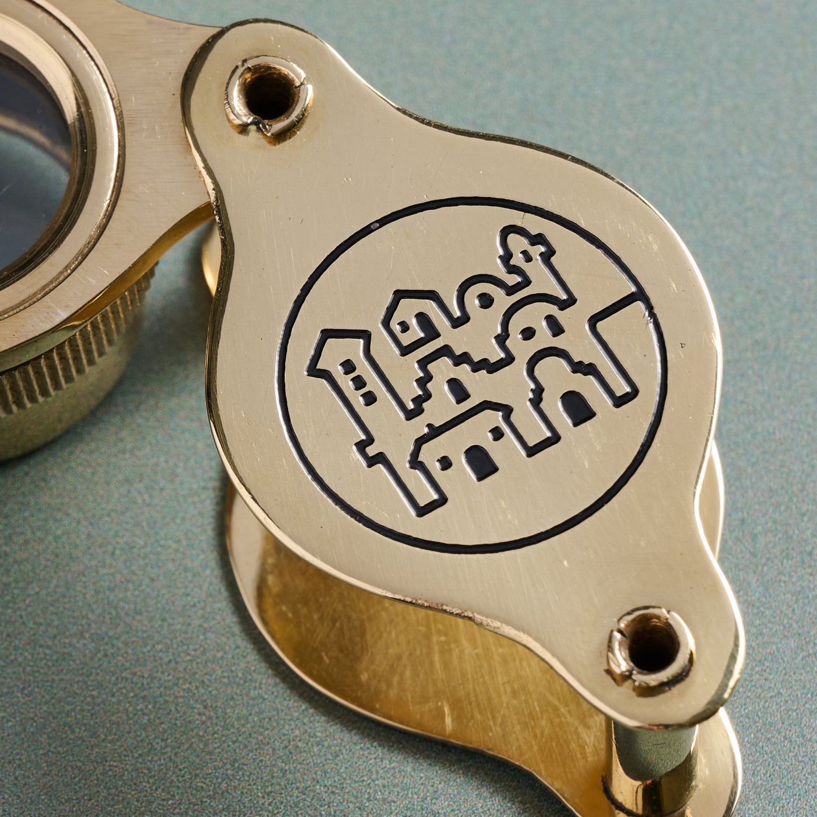 Easy Read Portable Magnifier | Ten Thousand Villages